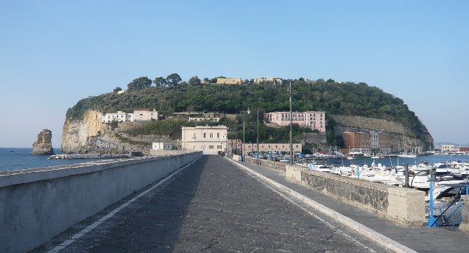 Nisida l'isola che non c'e'